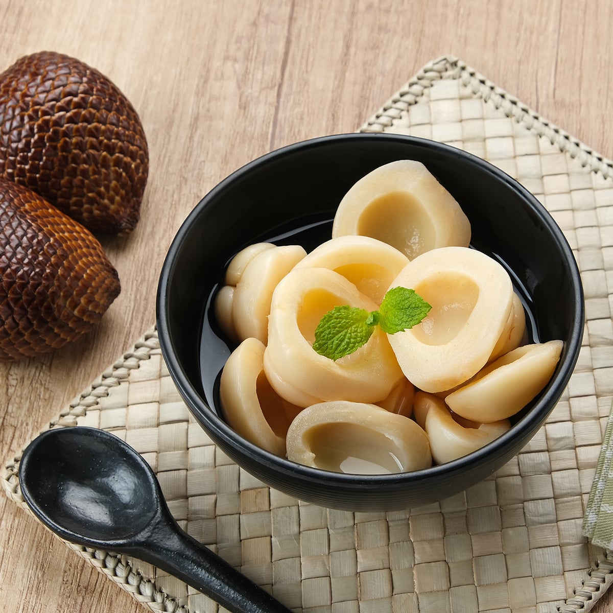 What Does Snake Fruit Taste Like? Handy Guide