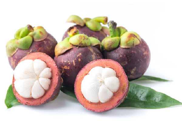 Mangosteen Vs. Lychee - Comparison Guide