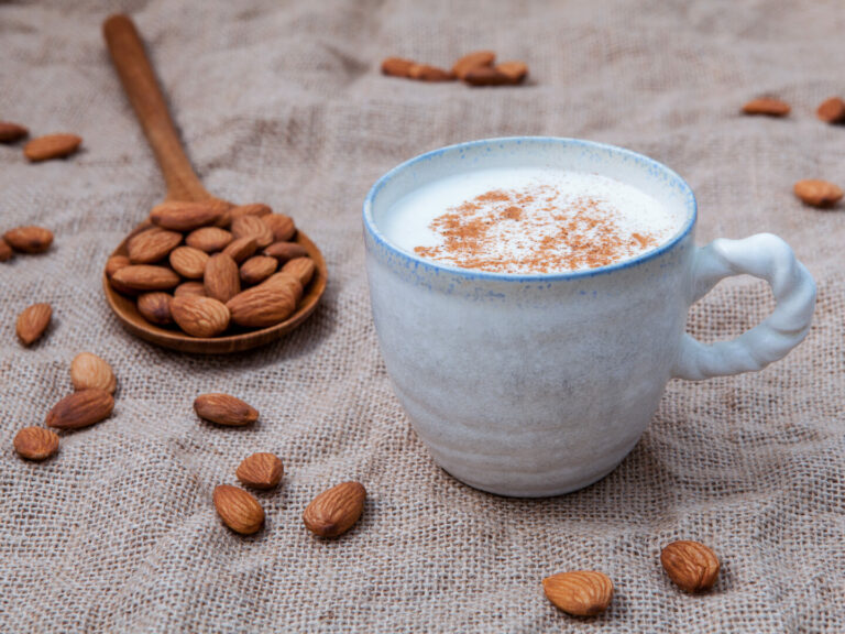 The 5 Lowest Calorie Milk Options for Your Coffee - Tastylicious