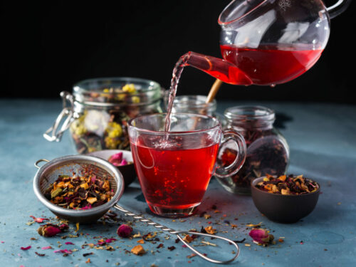 Is Tea Acidic? Everything You Need To Know. - Tastylicious