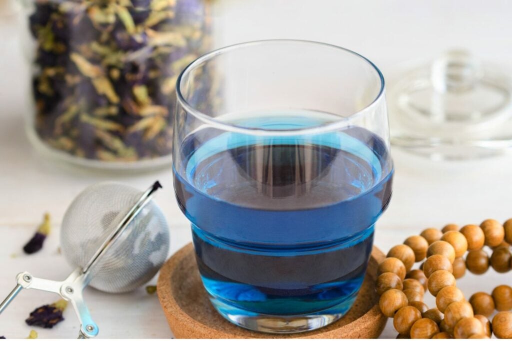 10 Best Teas for Acid Reflux and Heartburn - Tastylicious