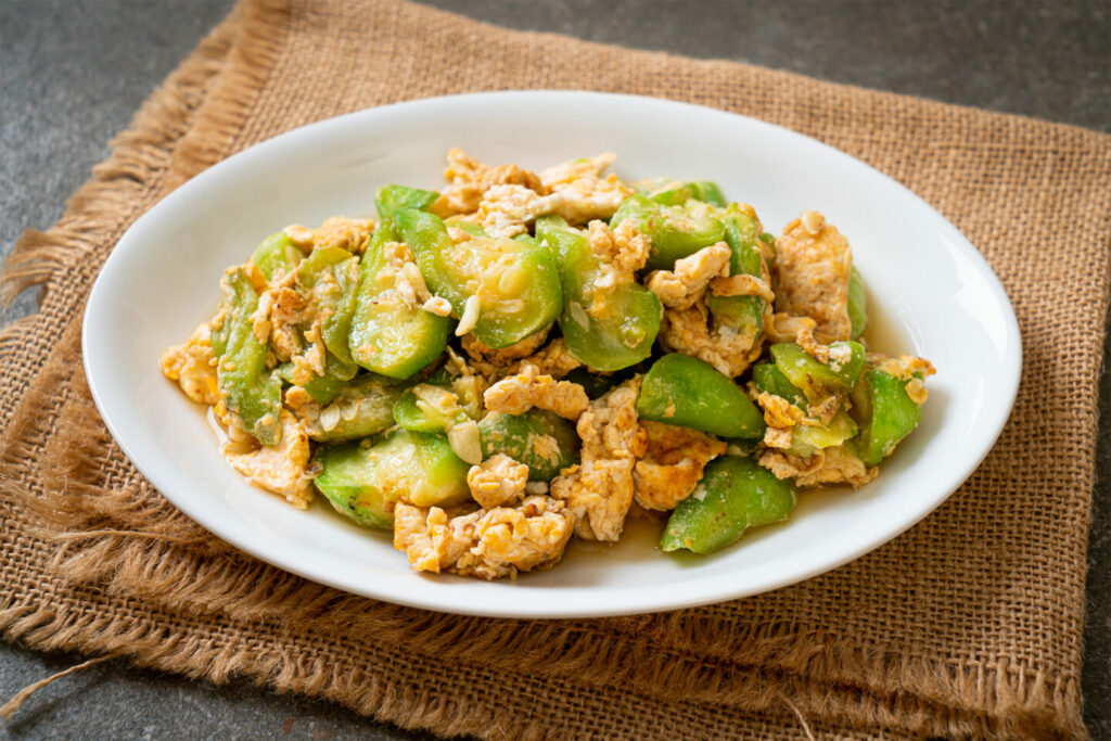 What Does A Luffa Taste Like? [Loofah Gourd]