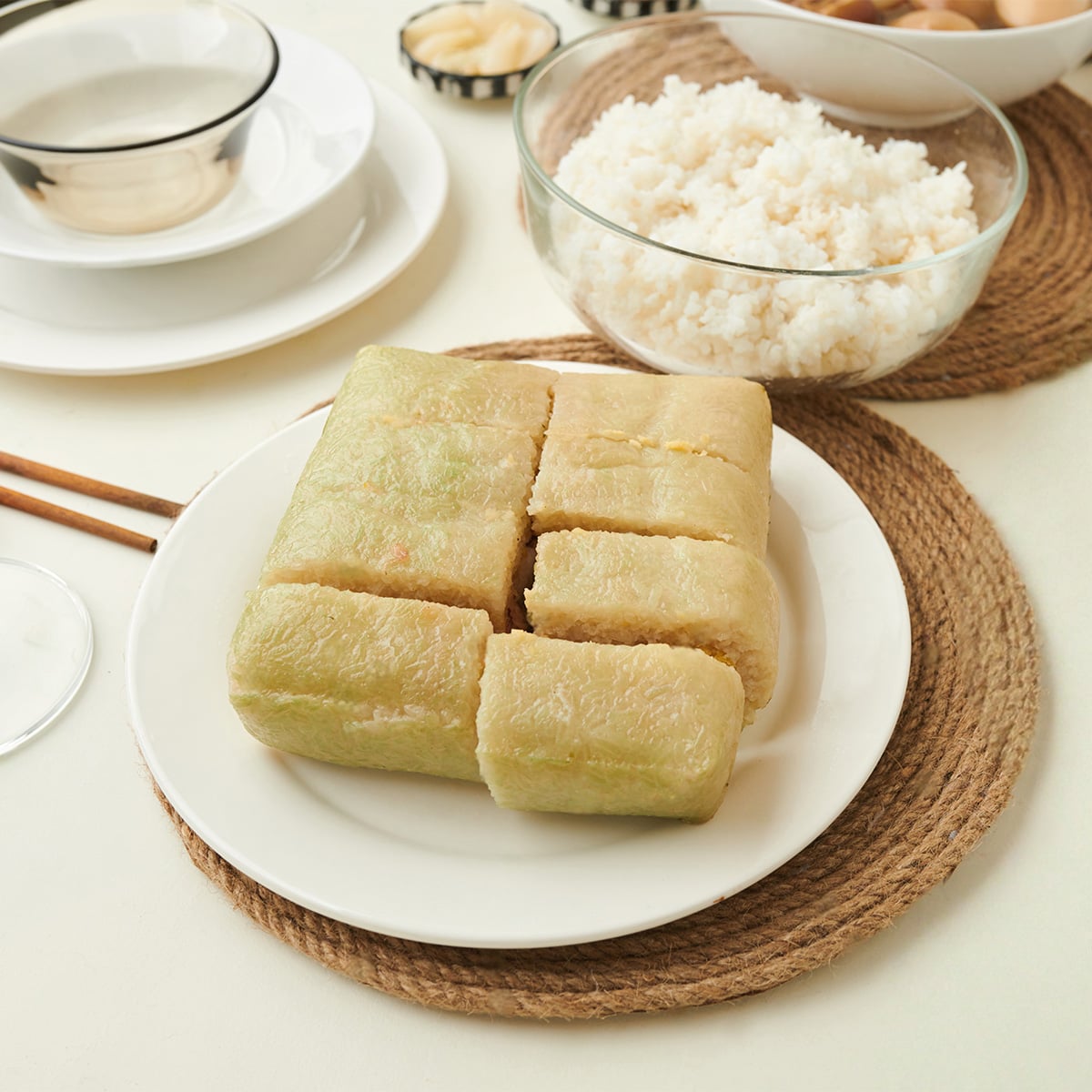 Vietnamese Sticky Rice Cakes (Bánh Chưng) - Tastylicious